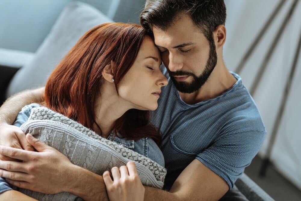 ¿Cómo demuestra cada signo que está enamorado de ti? - Alicia Galván
